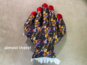 How to Make your Own Giant Hand Pillow (Beginner Friendly!) - J. Sayuri